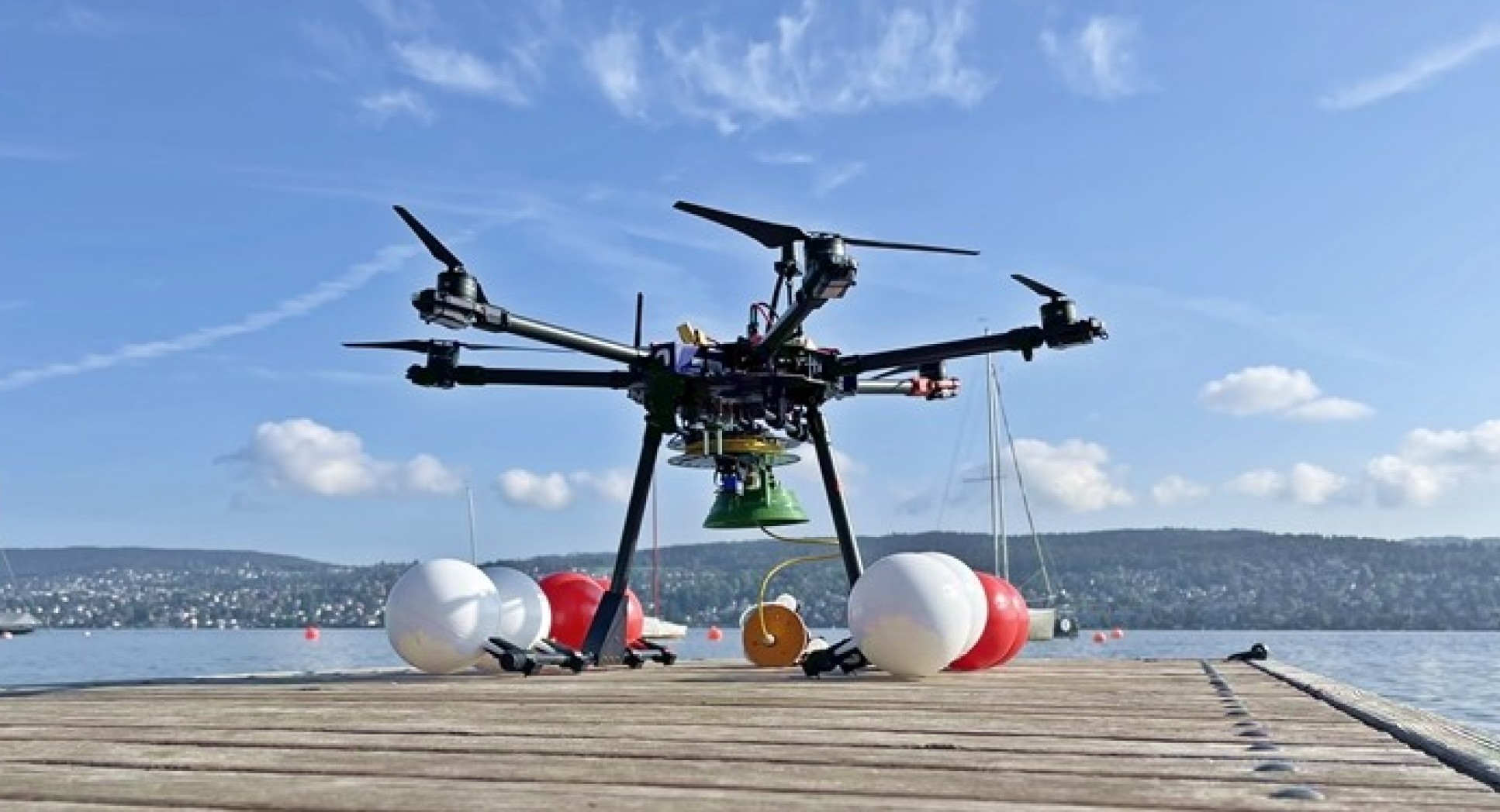 Shape-shifting drone can be used to monitor aquatic environments