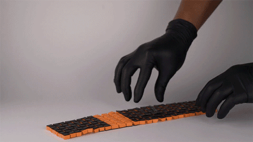 Complex structures at the pull of a string